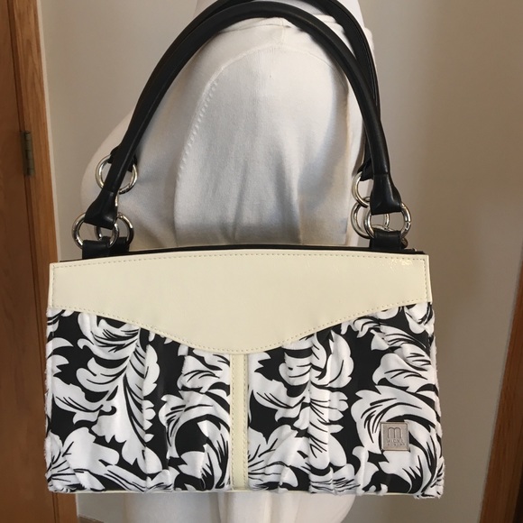 Miche | Bags | Authentic Miche Classic Shell | Poshmark