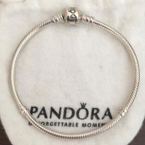 Pandora | Jewelry | Pandora Barrel Clasp Bracelet | Poshmark