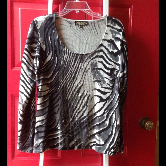 Absolutely Famous | Tops | Nwot Sequin Sweater Top | Poshmark
