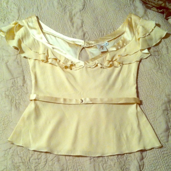 100% Satin&Matte Silk Off Shoulder Belted Top - Gem