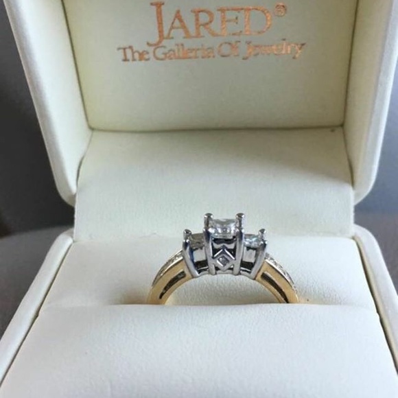 Jared | Jewelry | Nice Worn Twice Engagement Ringpromise Ring | Poshmark