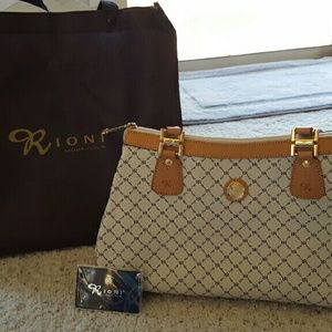 Rioni on Poshmark