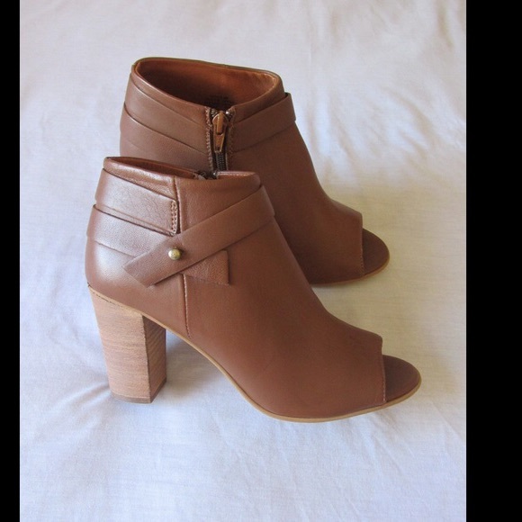 Steve Madden | Shoes | Leather Cognac Open Toe Booties Wstrapszipper ...