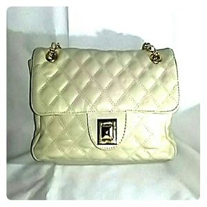 Appleseed's | Bags | Appleseeds Cream Colored Quilted Shoulder Bag ...