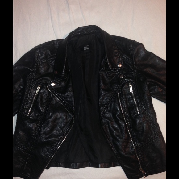 Forever 21 | Jackets & Coats | Forever 2 Faux Leather Jacket Broken ...