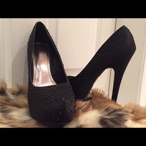 Shoes | Eye Catching Heels | Poshmark