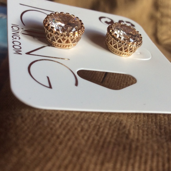 Icing | Jewelry | 8k Diamond Earrings | Poshmark