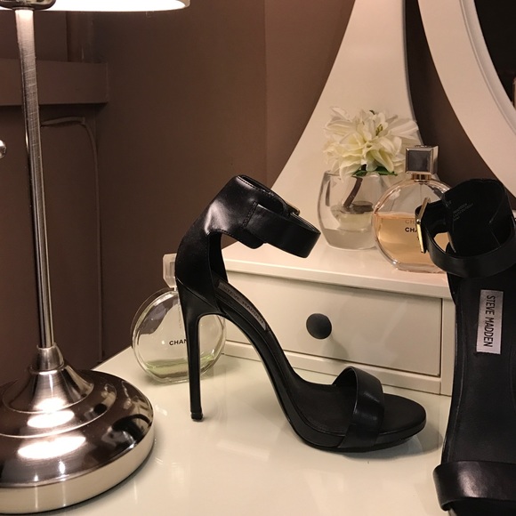 Steve Madden High Hill 5" Black Color - Gem