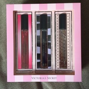 ! aaa!! Closet!'s Closet (@nicolepeachy) | Poshmark