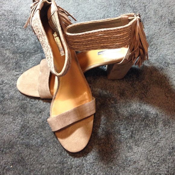 BCBGeneration | Shoes | Bcbgeneration Sandals | Poshmark