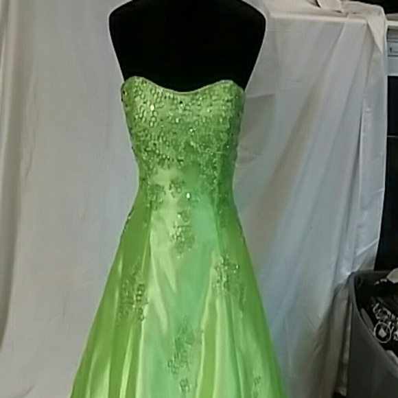 Prom/Pagent Lime Green Prom Dress - Gem