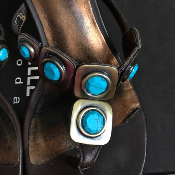 pella moda | Shoes | Pella Moda Brown Sandals With Turquoise Trim ...