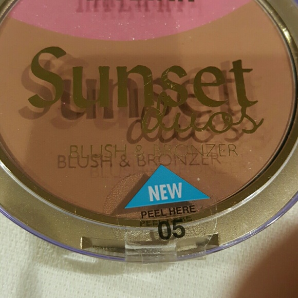 Milani | Makeup | Milani Sunset Duos Blush And Bronzer | Poshmark
