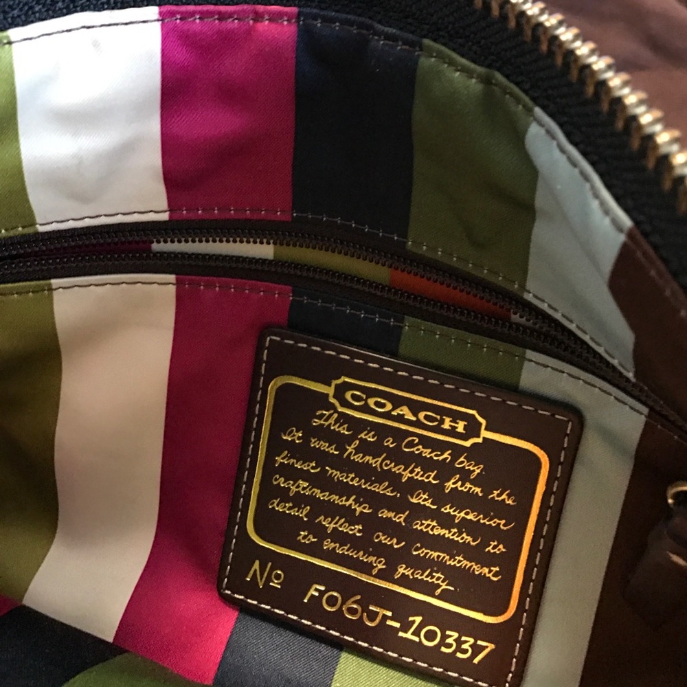 Coach Signature Bag With Matching Checkbook Wallet - Gem