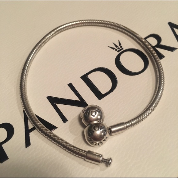 Pandora | Jewelry | Pandora Smooth Round Clasp Bracelet 83in2cm Euc ...