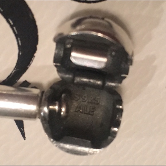 Pandora | Jewelry | Pandora Smooth Round Clasp Bracelet 83in2cm Euc ...