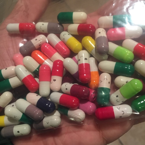 Other | 5 Valentines Day Love Note Capsules | Poshmark