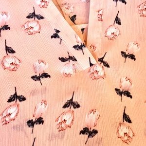 marigold & park | Tops | 34 Sleeve Flower Rose Print Top | Poshmark