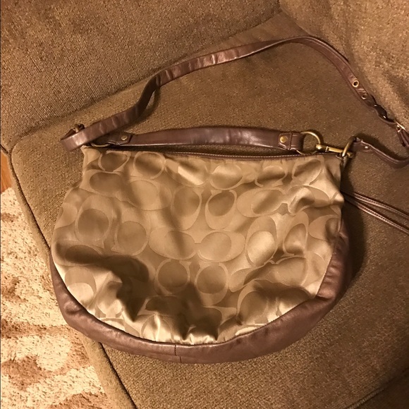 Coach | Bags | Authentic Coach Signature Hobo Bag | Poshmark