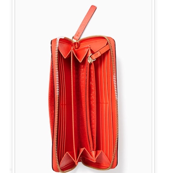 kate spade | Bags | Kate Spade Take The Cake Neda Cupcake Wallet | Poshmark