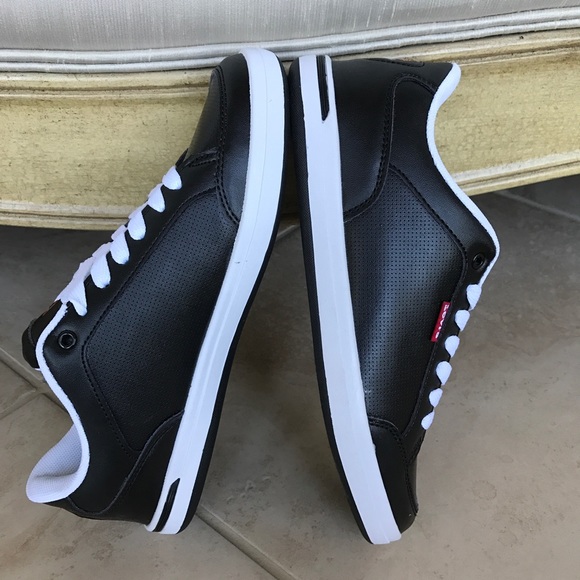 Levi's | Shoes | Levis Aart Core Mens Sneakers | Poshmark