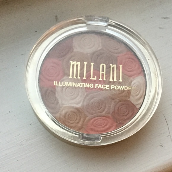 Milani | Makeup | Milani Illuminating Face Powder | Poshmark