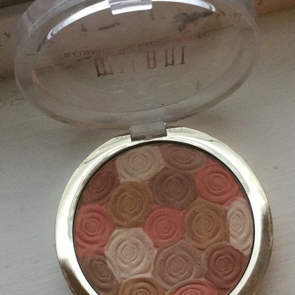 Milani | Makeup | Milani Illuminating Face Powder | Poshmark