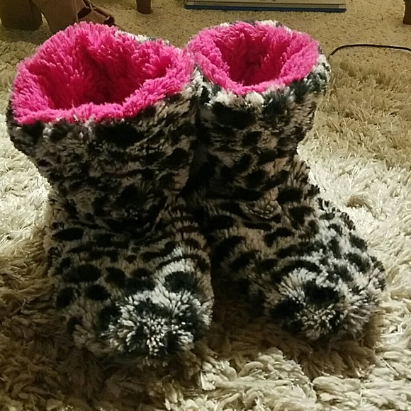 Shoes | Cheetah Slippers | Poshmark