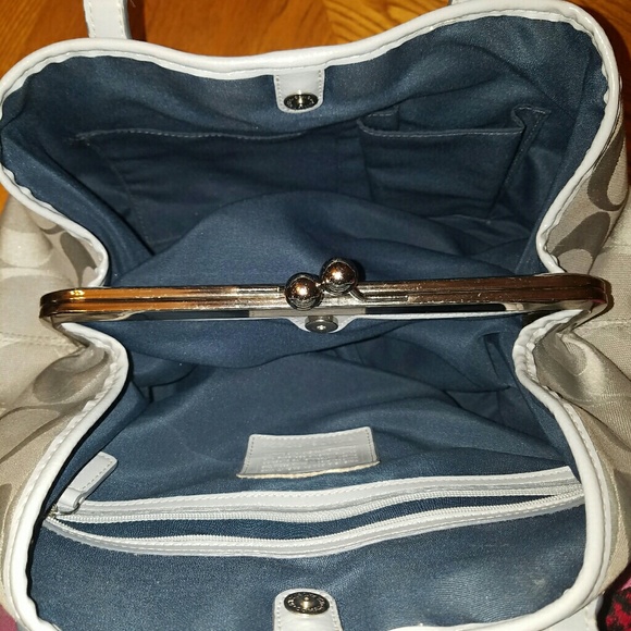 Coach | Bags | Authentic Coach Kiss Lock Purse | Poshmark