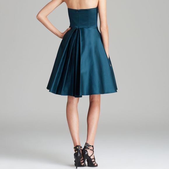French Connection | Dresses | Like New Emerald Green Cocktail Dress ...