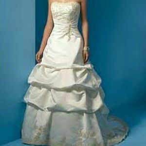 Alfred Angelo | Dresses | Alfred Angelo 208 Style | Poshmark