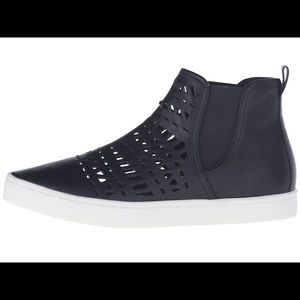 Report | Shoes | Nib Report Arcetia Sneakers | Poshmark