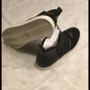 Report | Shoes | Nib Report Arcetia Sneakers | Poshmark