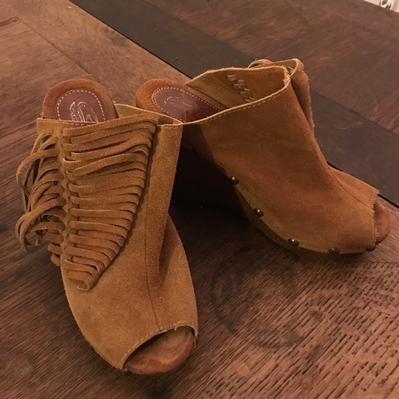 Sbicca | Shoes | Sbicca Vintage Brown Suede Clog Booties | Poshmark