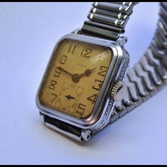 Elgin | Accessories | Sold Vintage 93s Mens Elgin 30mm Square Watch ...