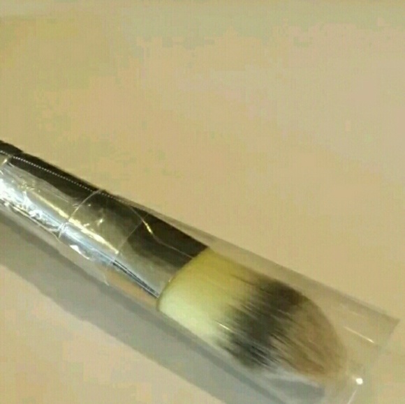 Sephora | Makeup | Auth Sephora Pro Series Foundation Brush 47 | Poshmark