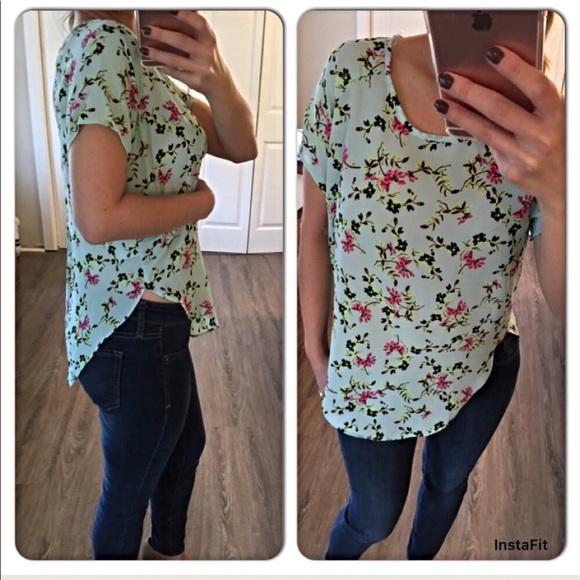 Tops | Mint Green Floral Split Back Blouse | Poshmark