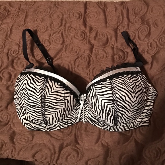 Candie's | Intimates & Sleepwear | Candies 34c Zebra Print Bra | Poshmark