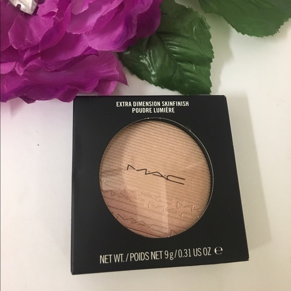 MAC Cosmetics | Makeup | Mac Extra Dimension Skinfinish Show Gold Bnib ...