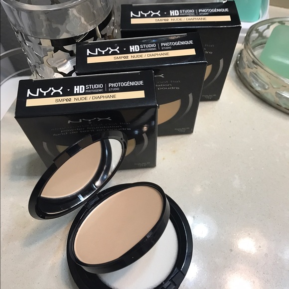 NYX | Makeup | Last One Nude Nyx Powder Foundation Compact | Poshmark