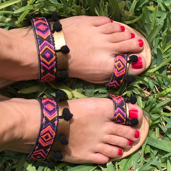 Cielito Lindo | Shoes | Boho Ethnic Tribal Sandals Bronze Black Pompoms ...