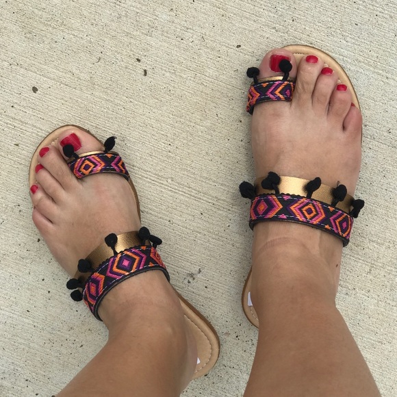 Cielito Lindo | Shoes | Boho Ethnic Tribal Sandals Bronze Black Pompoms ...
