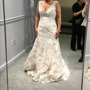 Dresses | Danielle Caprese Wedding Dress | Poshmark