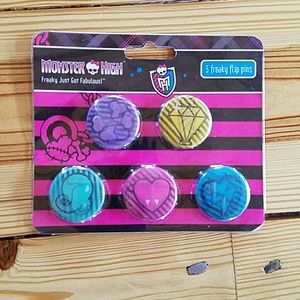 monster high | Accessories | Monster High Girls 5 Freaky Cute Flip Pins ...