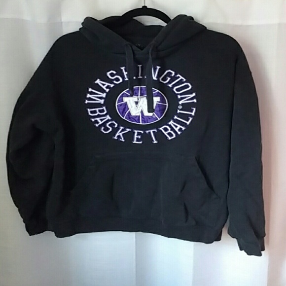 NBA | Sweaters | Uw Basketball Sweatshirt | Poshmark