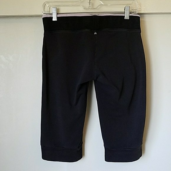 Ecko Unlimited | Pants & Jumpsuits | Ecko Red Capri Shorts | Poshmark