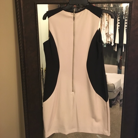 Dresses | Very Classy Figure Flattering Dress | Poshmark