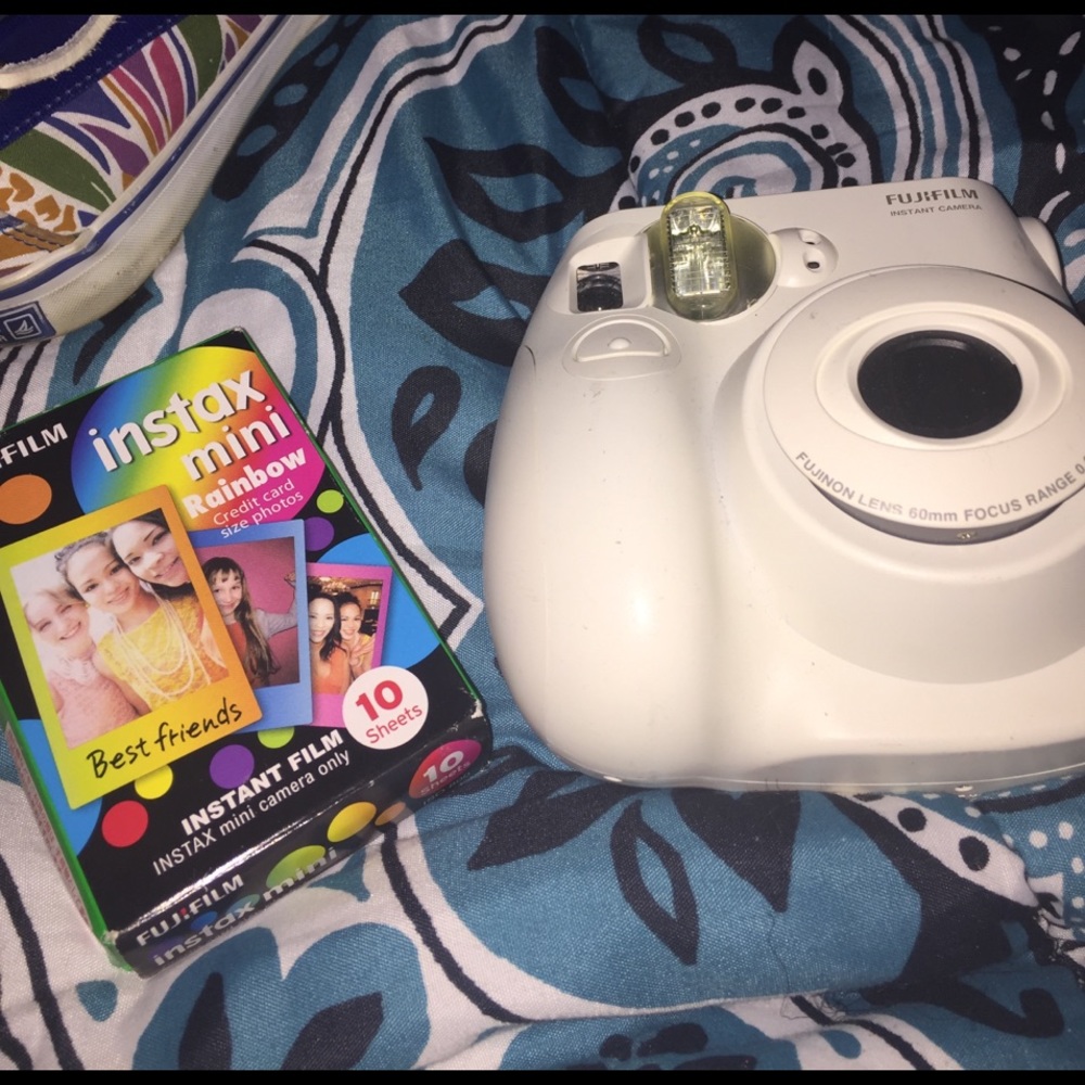 Fiji Film Camera + Film - Gem