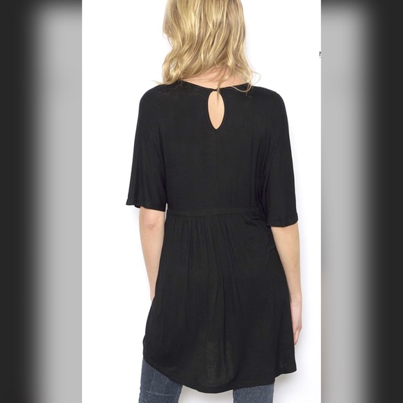Hourglass Lady | Tops | Take 5 Off Black Peasant Tunic | Poshmark