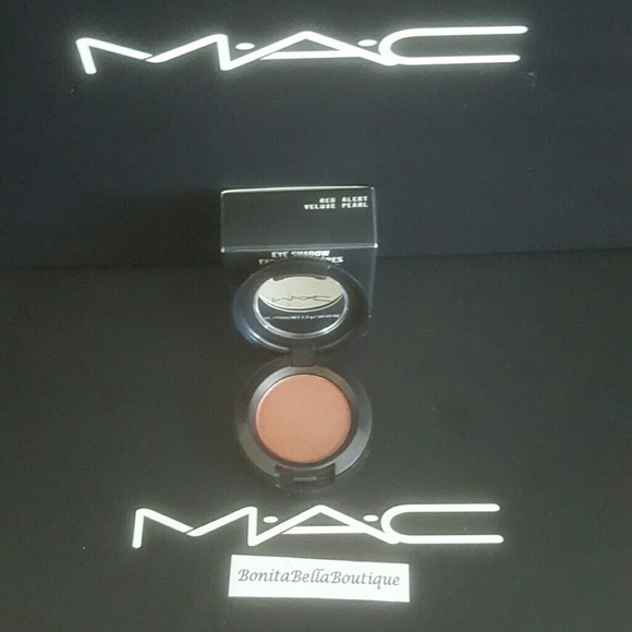 MAC Cosmetics | Makeup | Mac Cosmetics Red Alert Veluxe Pearl Eyeshadow ...
